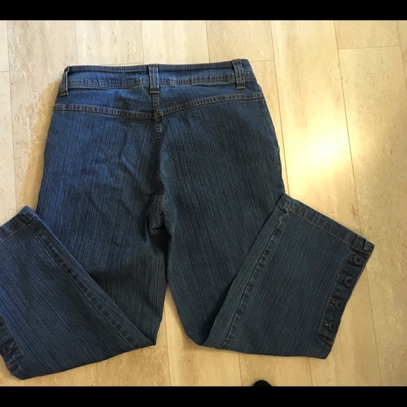 bill blass | Jeans | Stretch Capri Jeans With Button Details On Legs ...